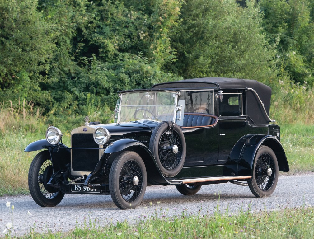 Les marques disparues - Delage : le luxe à la française | Classic Car ...