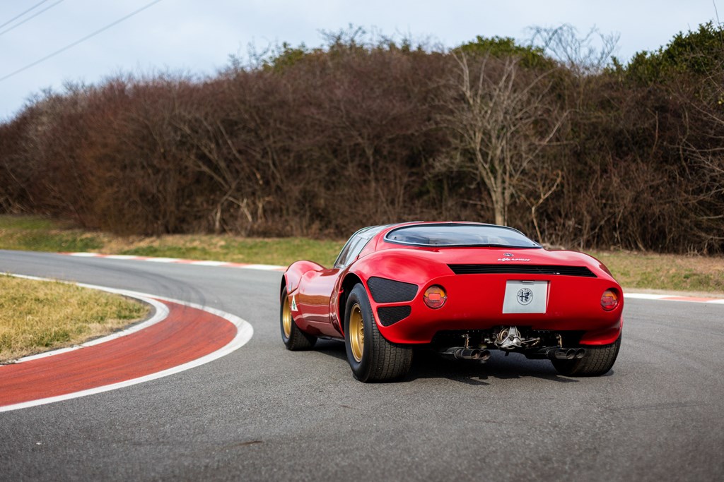 Alfa Romeo Tipo 33 Stradale : the beauty and the beast | Classic Car ...